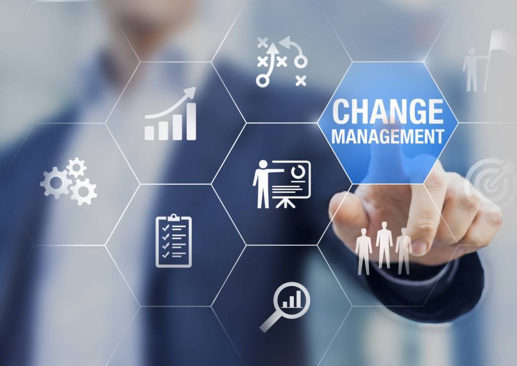 Optimize your transformations with a change management consultant